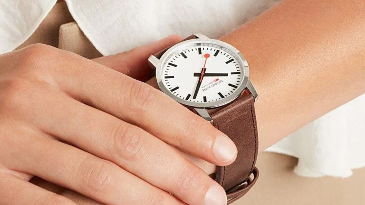 The Science Behind Quartz Clocks